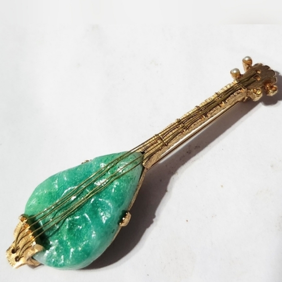 Vintage | Jewelry | Vtg Gold Tone Faux Jade Asian Chinese Shamisen ...